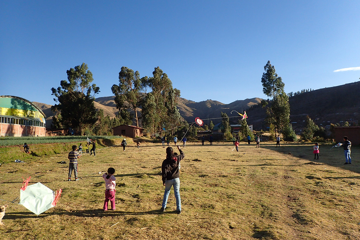 Cooperar Peru et les enfants de Tankarpata – LE GRAND HUIT